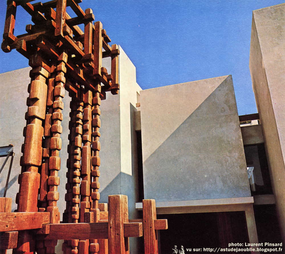 Crestet - Maison / Fondation François Stahly - Bruno Stahly