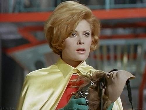 Drops Curiosidade HQ - A primeira Robin Girl - ENQUADRINHADOS