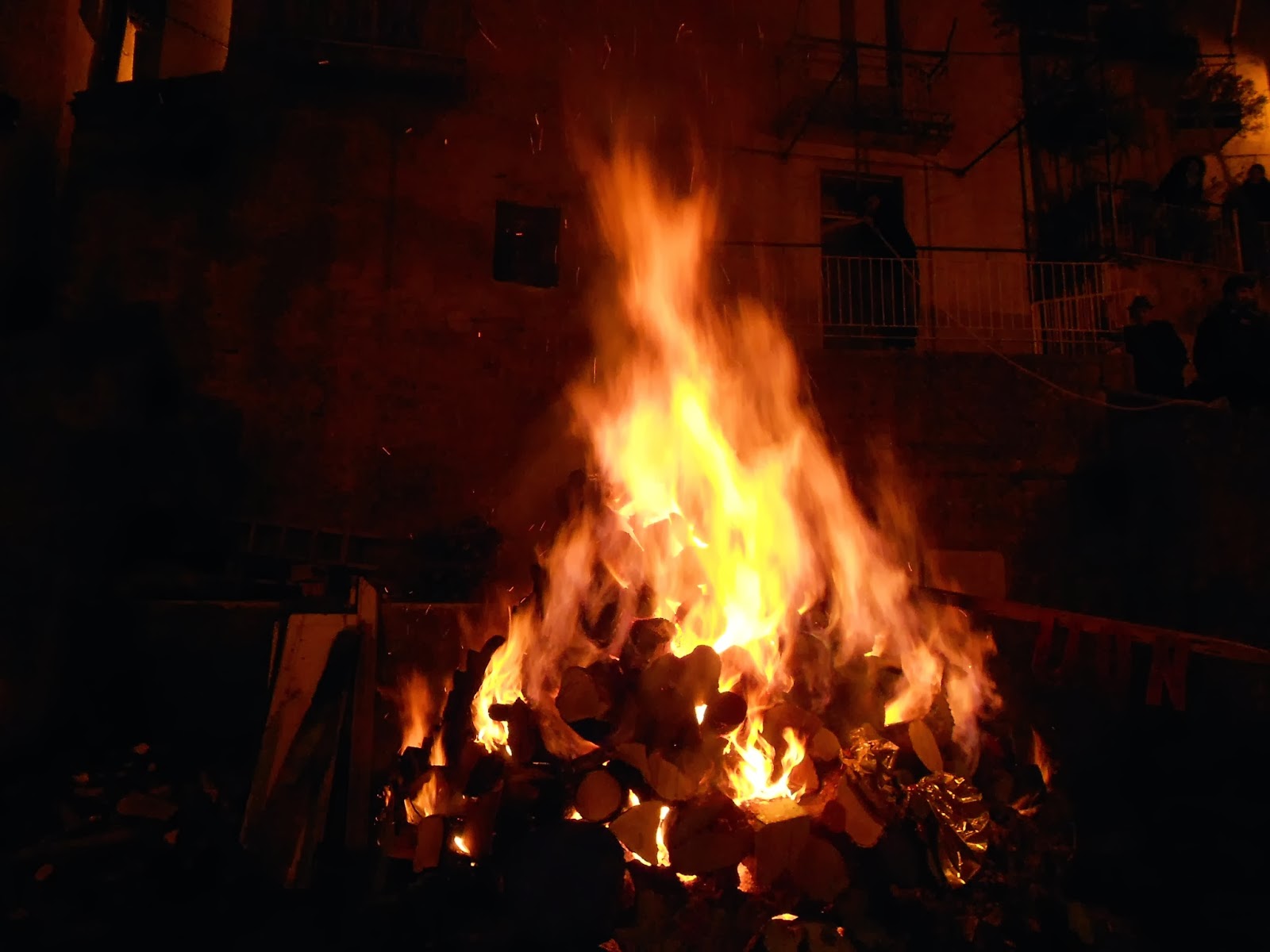 Piaggine News: La tradizione delle " focare" a Piaggine, alle falde del ...