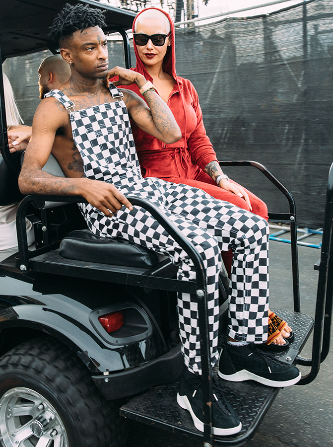 21 Savage still looking sad around Amber Rose (photos)