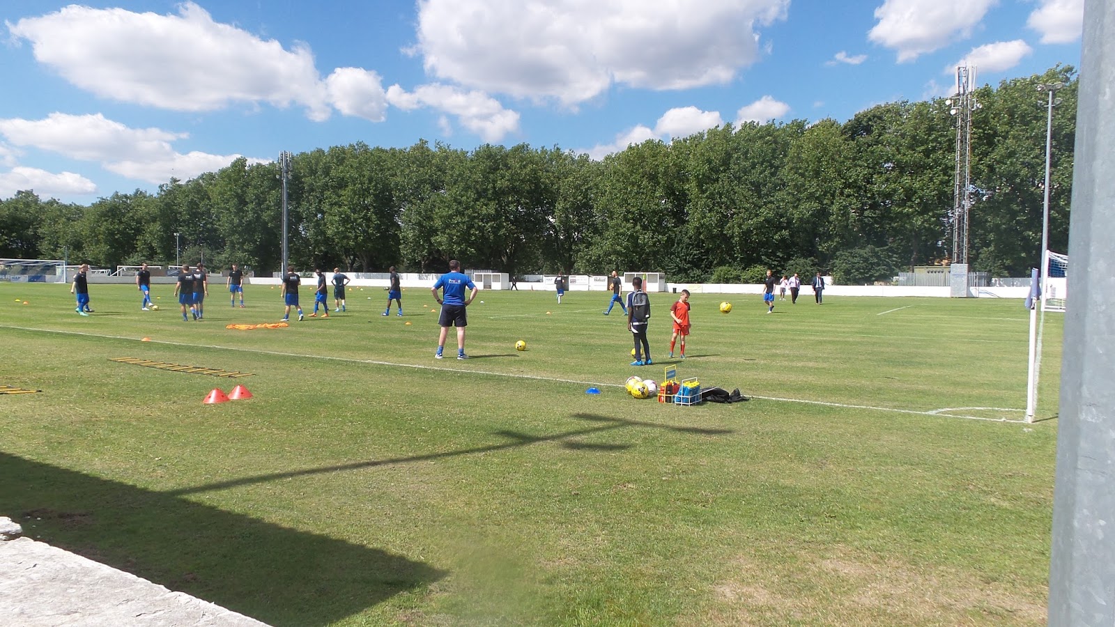 The Wycombe Wanderer: Barking FC - Mayesbrook Park