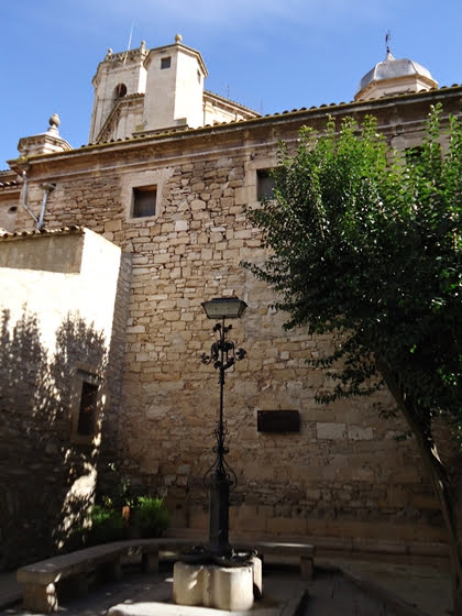 Mundos propios: LLEGENDES DE SANTA MARIA DE L’ALBA