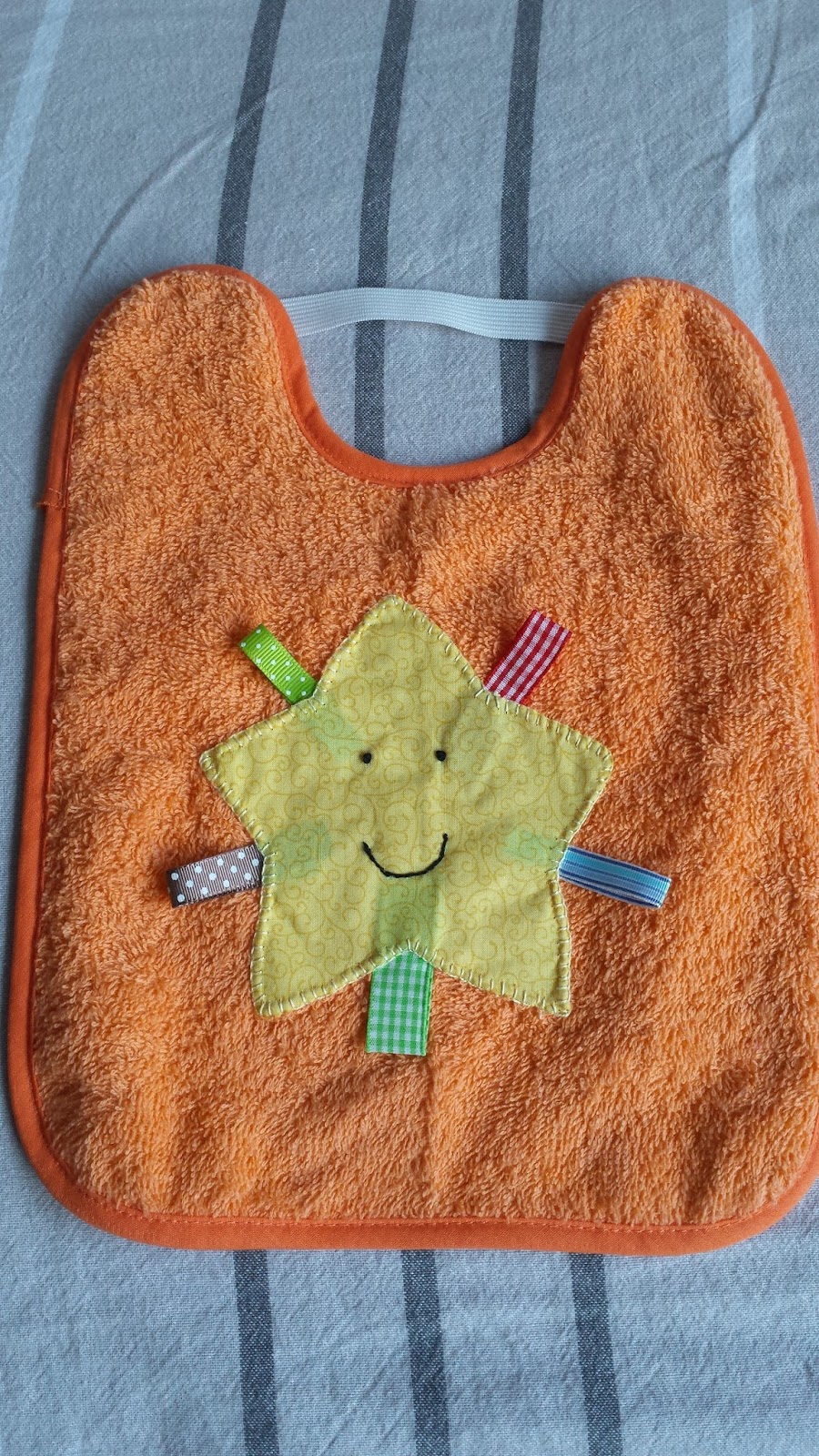 Sweet handmade things - patchwork: Pitet Estrella en patcwork / Babero estrella patchwork/ Star ...