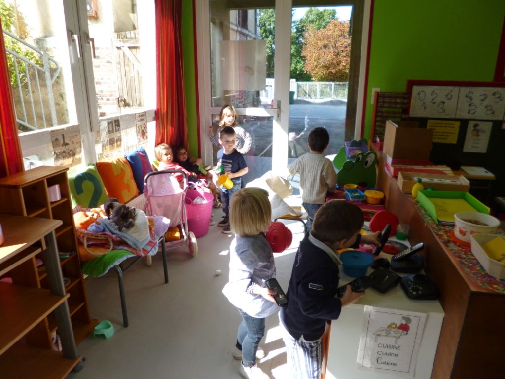 Ecole Notre Dame de Montligeon: Première journée d'école en maternelle!