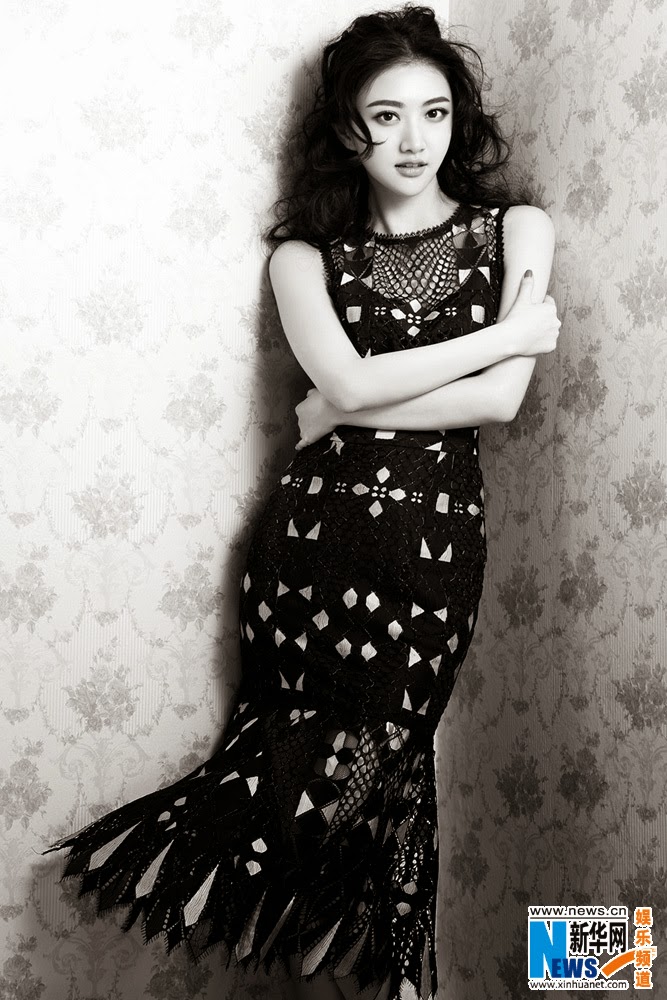 China Entertainment News: Jing Tian's photo album released