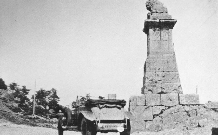 EN LA CARRETERA Classic: EL VIAJE DE FREESTON POR ESPAÑA EN AUTOMÓVIL