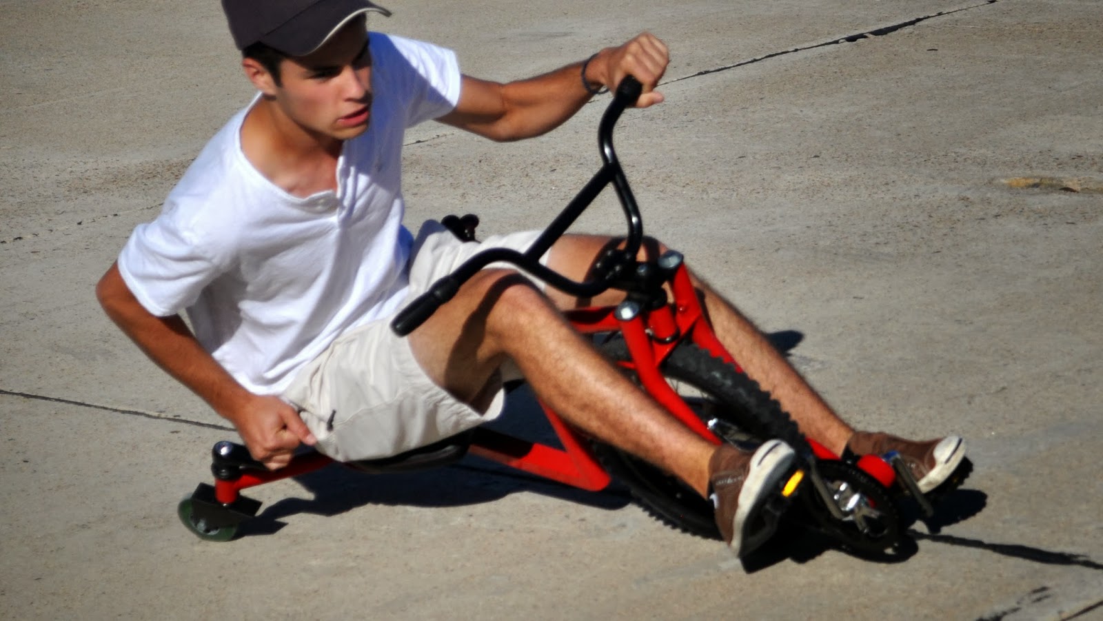 Just A Car Guy: something new in bikes... the Onda Cycle