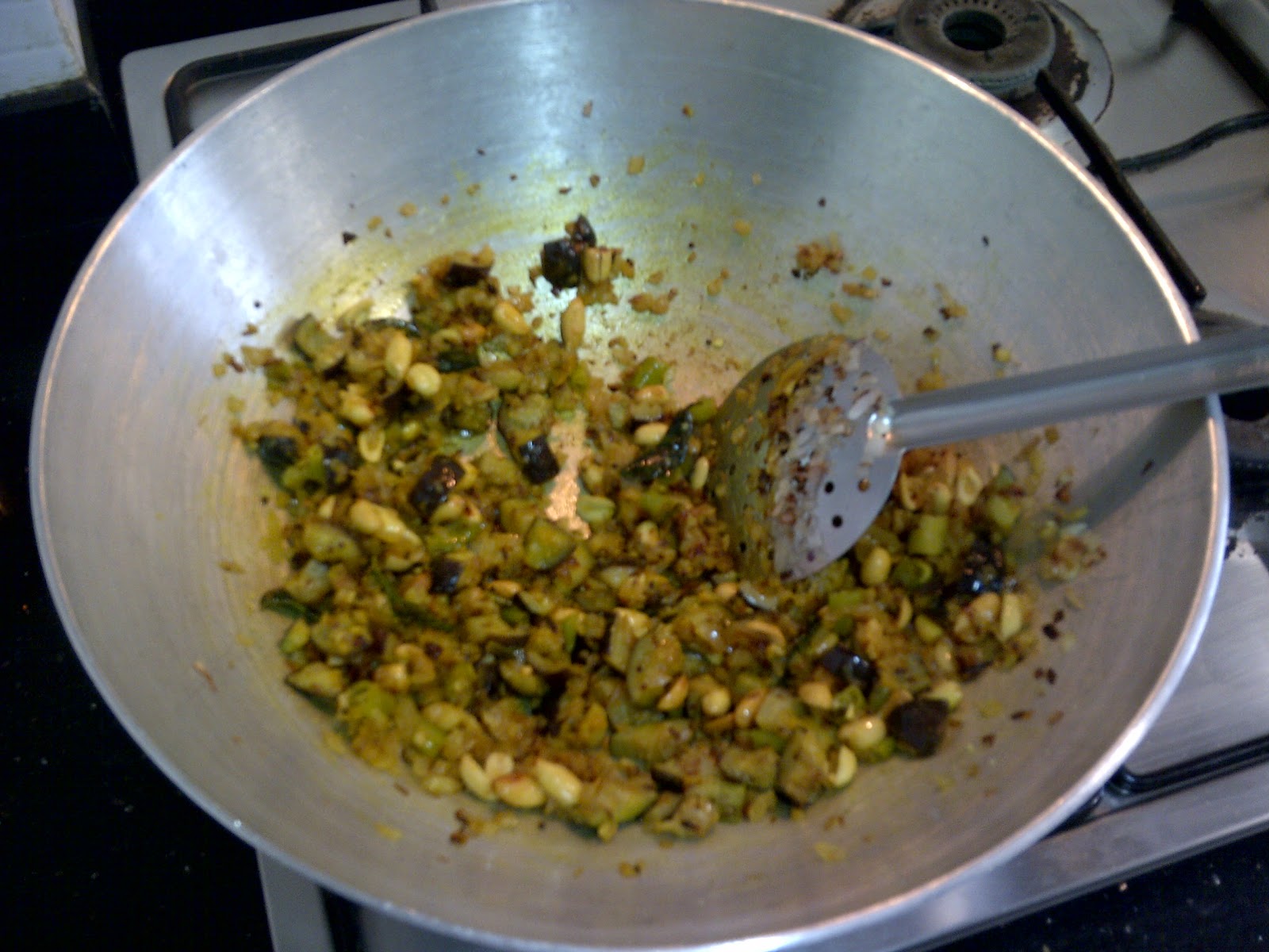 AMU'S RECIPES: Eggplant Poha (Vangi Pohe)