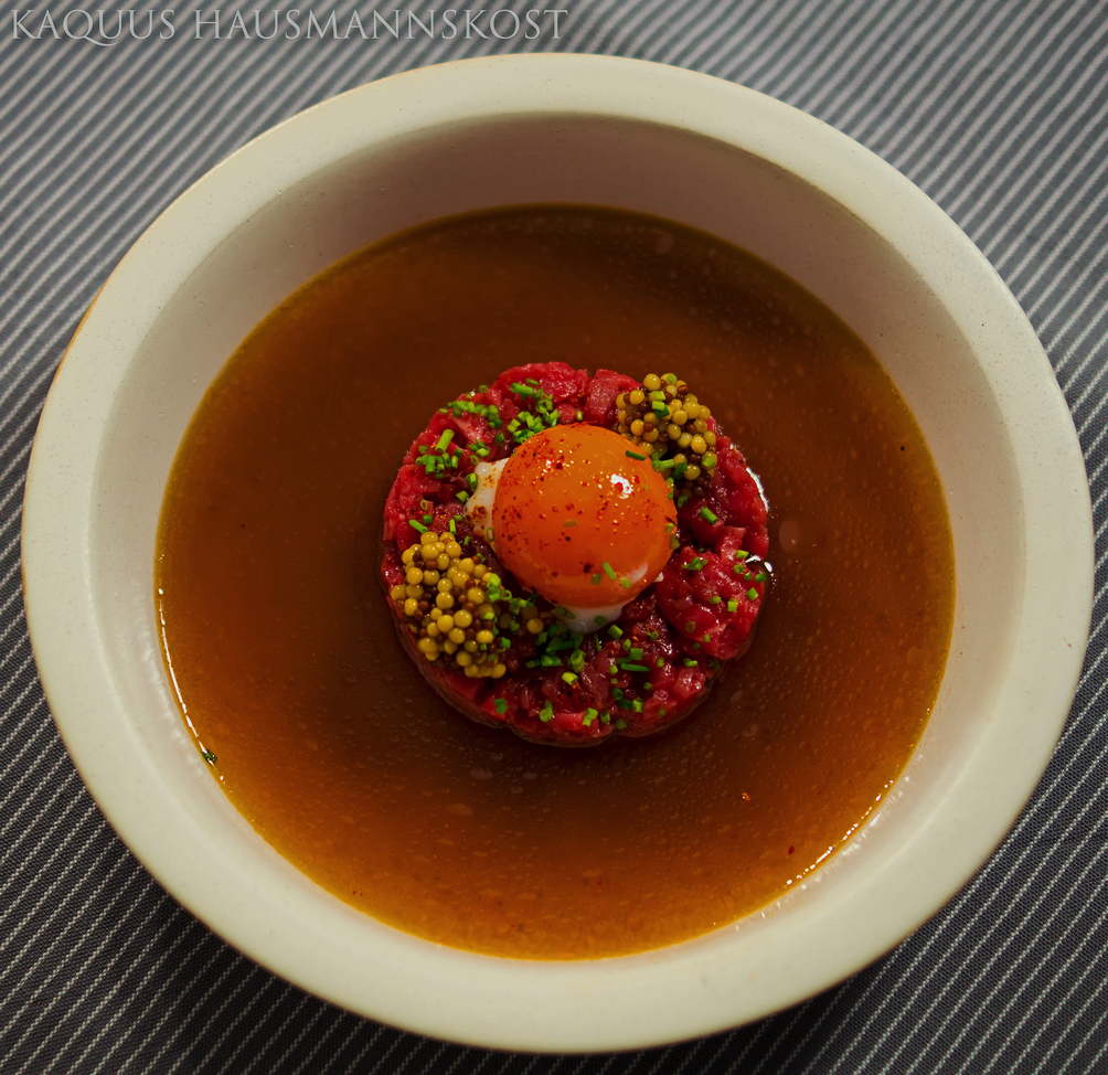 KAQUUS HAUSMANNSKOST: Rind mit Ei oder Beef Tatar