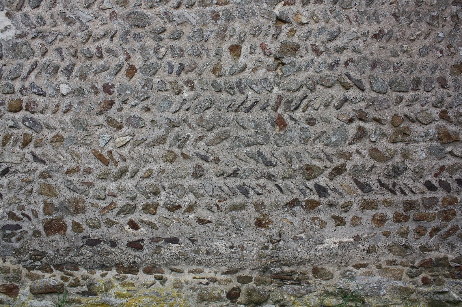 Atlas roman: La Roche-Mabile - Eglise Saint-Pierre et Saint-Paul (61)