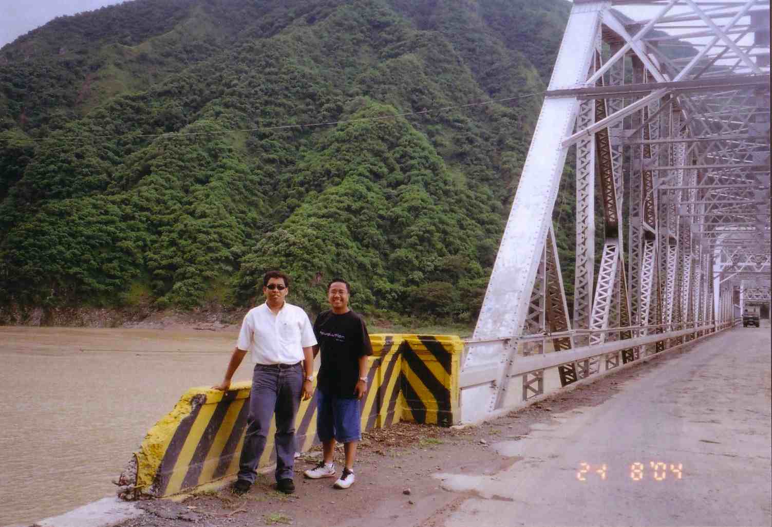 Regin's Realm: Flashback: Ilocos Sur - Quirino Bridge