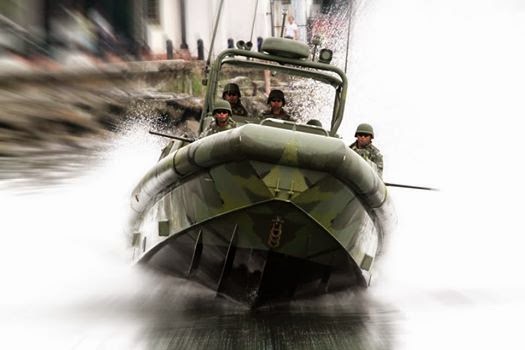 Asian Defence News: Philippine Marine Corps Small Unit Riverine Crafts