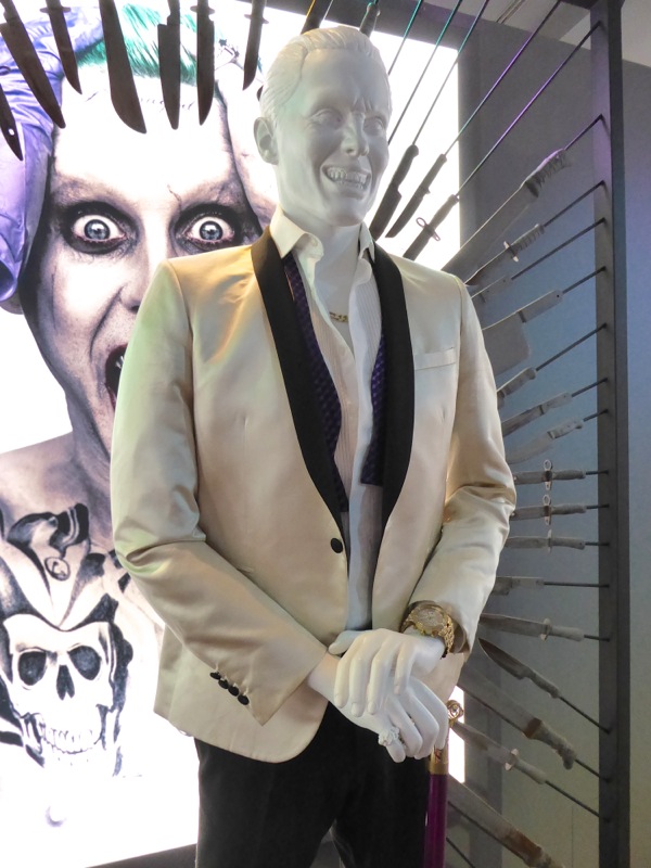 Hollywood Movie Costumes and Props: Jared Leto's Joker costume and ...