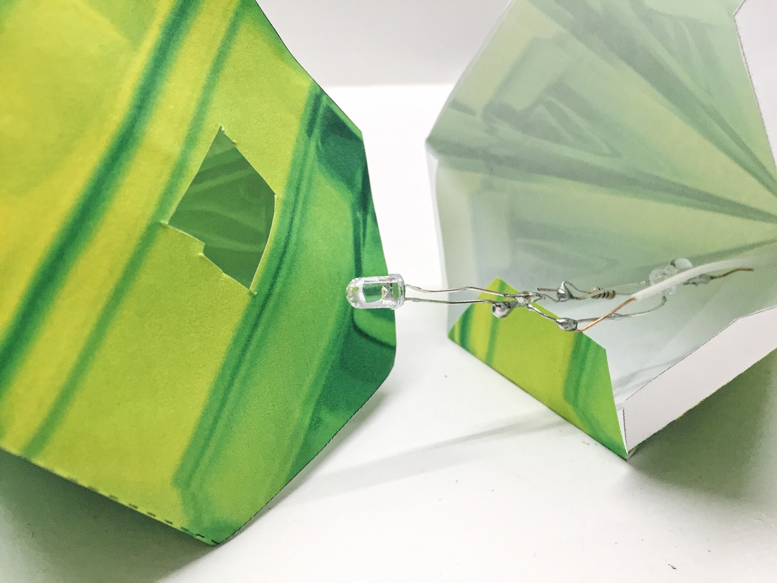 The Sims Plumbob Papercraft