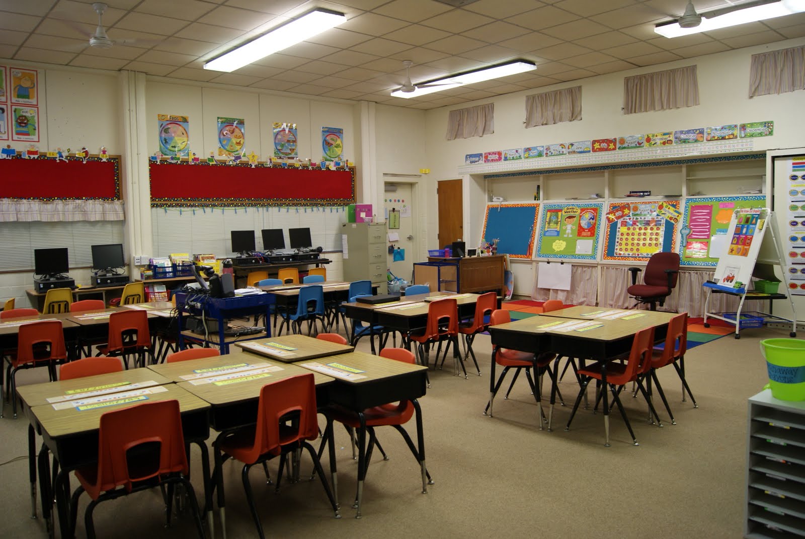 {hallie}lujah: Classroom!