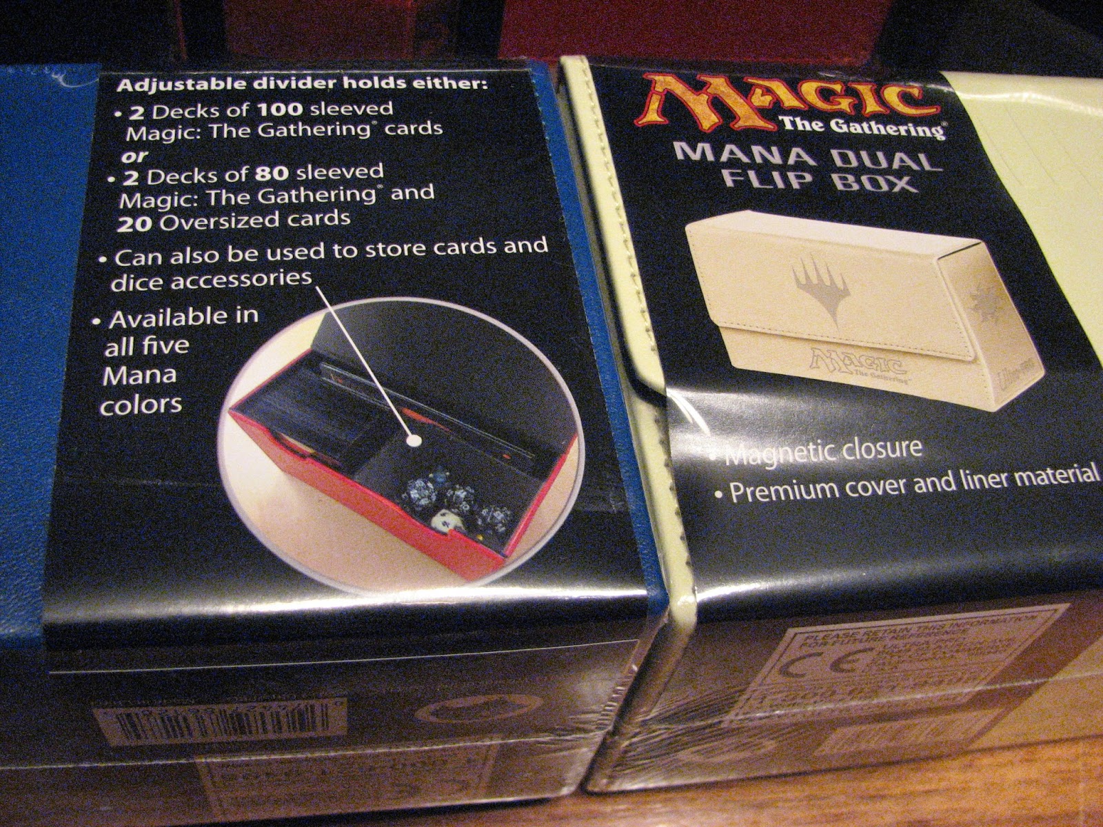 MTG Realm: Ultra PRO Dual Flip Box