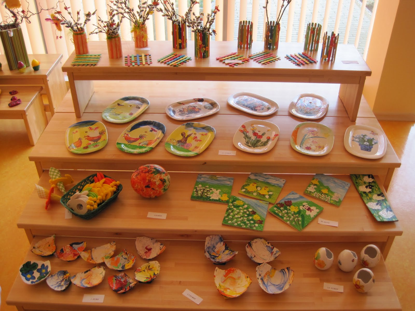 Koostegemise rõõm :): Lasteaed Jussike - kevadlaat