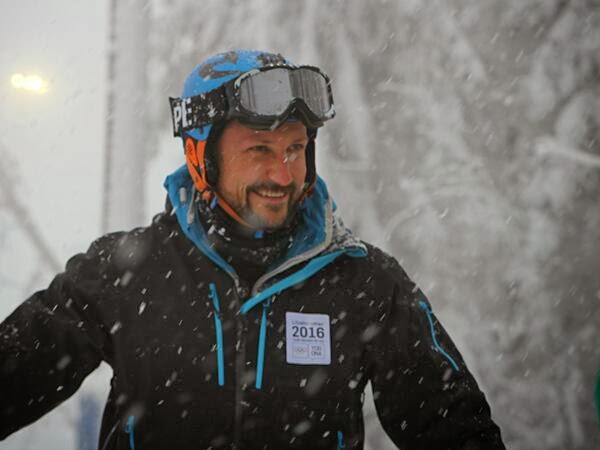 Queens of England: Royal Olympic bids