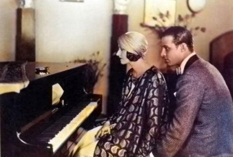 31 Beautiful Colorized Pics of Rudolph Valentino and Natacha Rambova ...