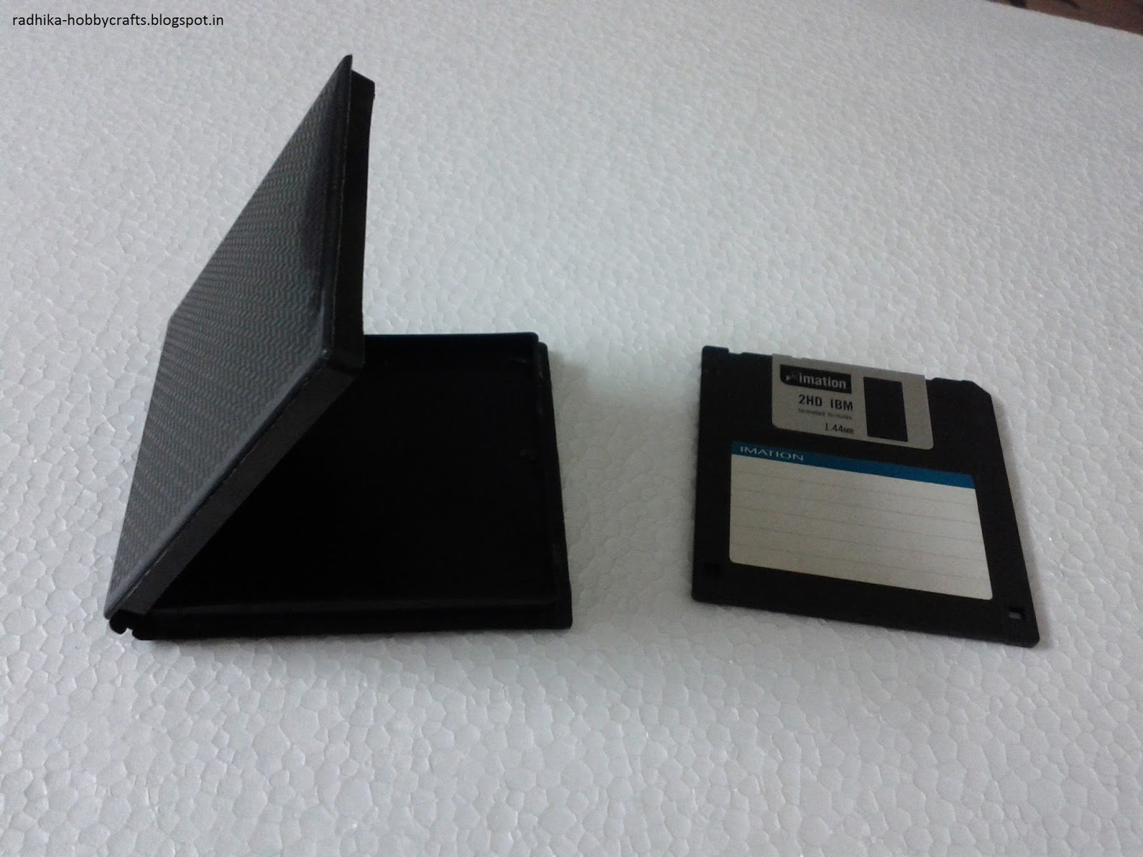 Hobby Crafts :): Recycle floppy case