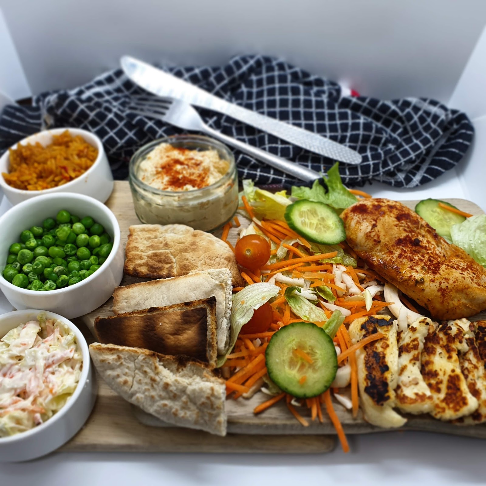 Nandos Style Peri Peri Chicken & Spice Rice Fakeaway Recipe | Sugar ...