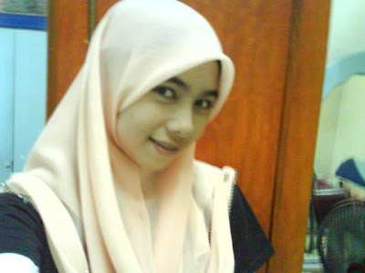 Gadis ABG Pemuas Birahi: Gambar Awek Melayu Tudung 4