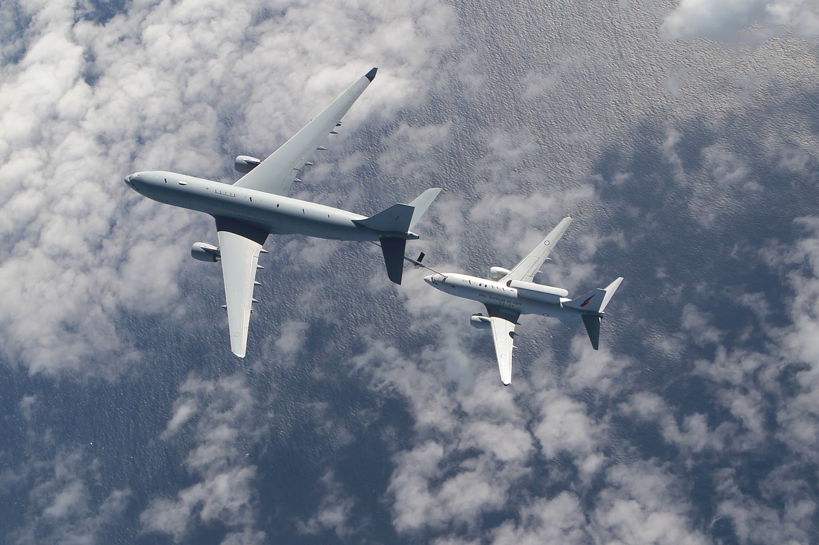 DEFENSE STUDIES: RAAF Completes Boom Refuelling Trials Between KC-30A ...