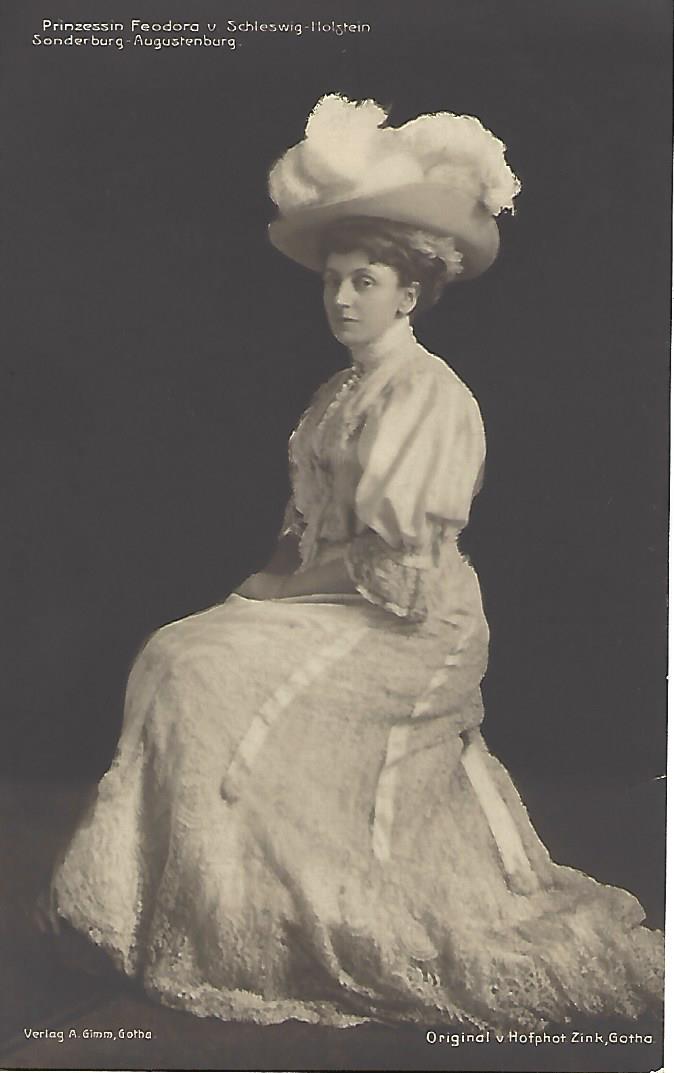 Royal Musings: More new additions to my collection