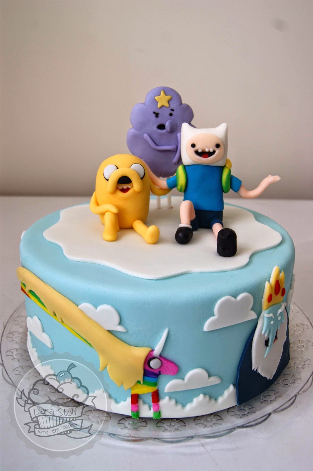 Lara Stolf Arte em Açucar: Bolo Adventure Time Cake!