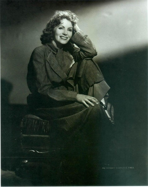 Los Grandes Fotografos: Clarence Bull (1896-1979)