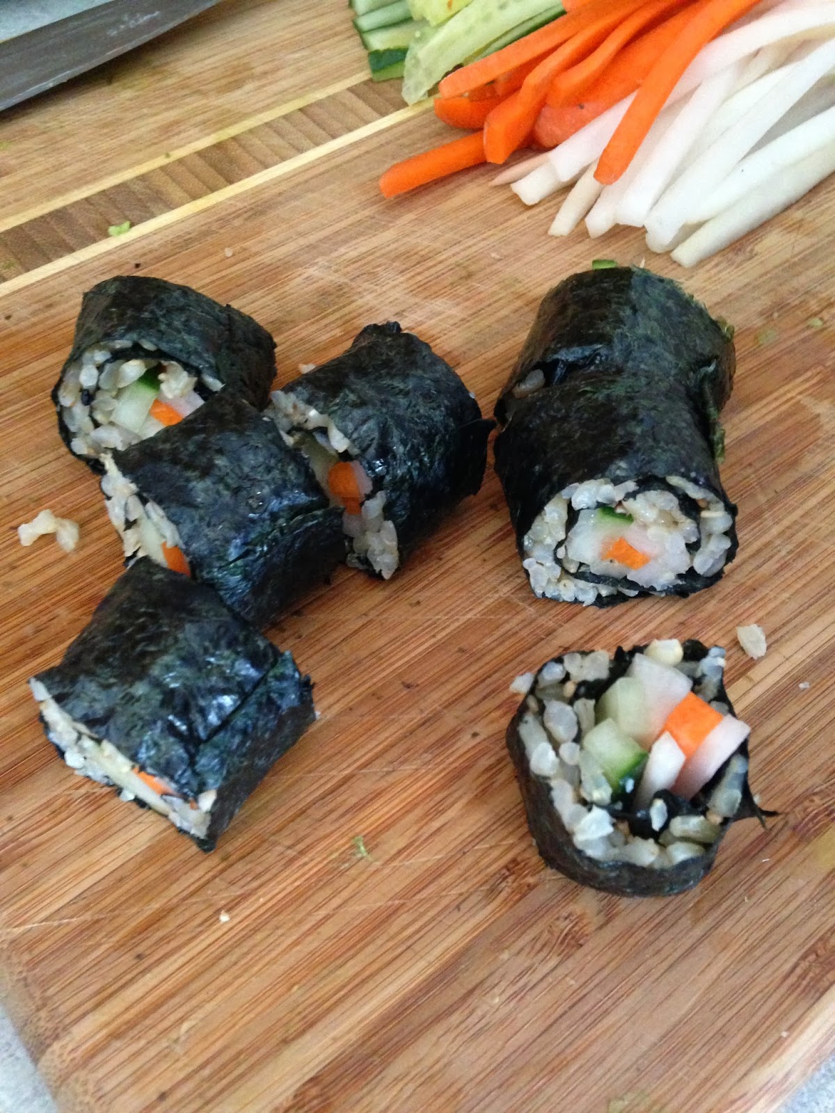Taya's Kitchen: Veggie Sushi Rolls!!!