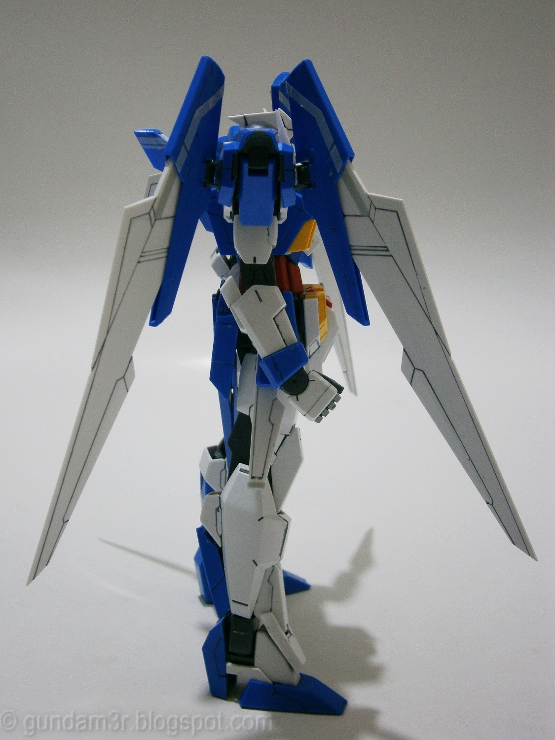Gundam AGE-2 Normal MG Review Part 1