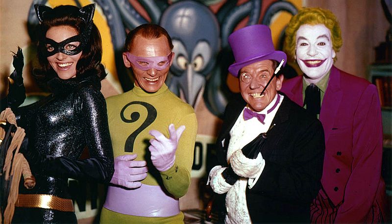 Οι σοβαρές παύσεις του Bats όταν μονολογούσε, η σοβαροφάνεια όταν ...