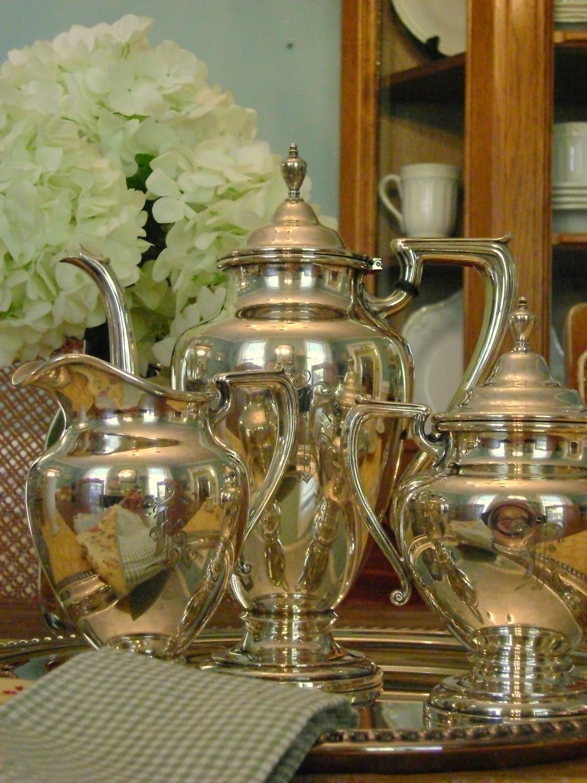 The Decorative Dreamer: Coffee Break Anyone?