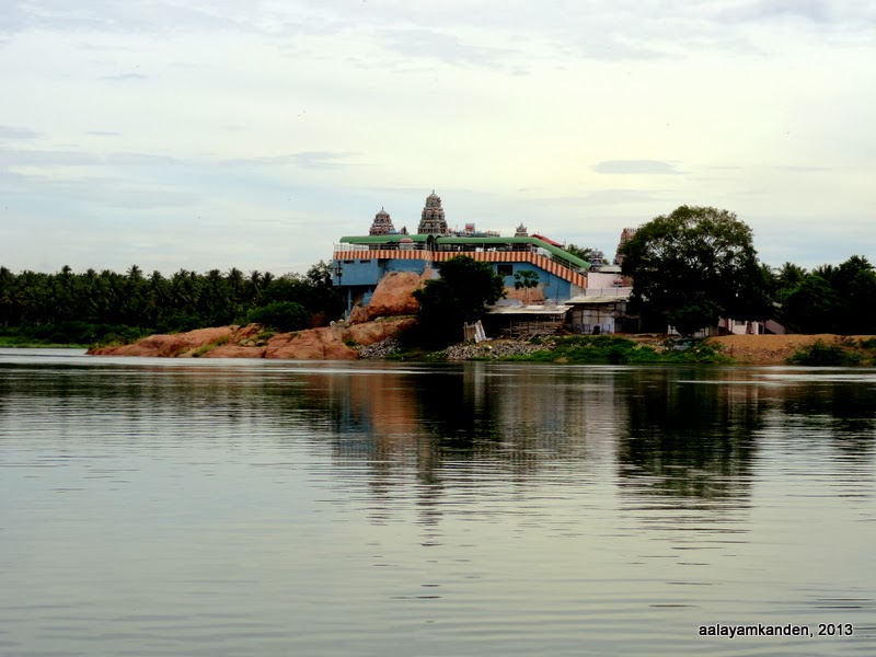 Aalayam Kanden (Temples I saw): The Lord in the middle of the river ...