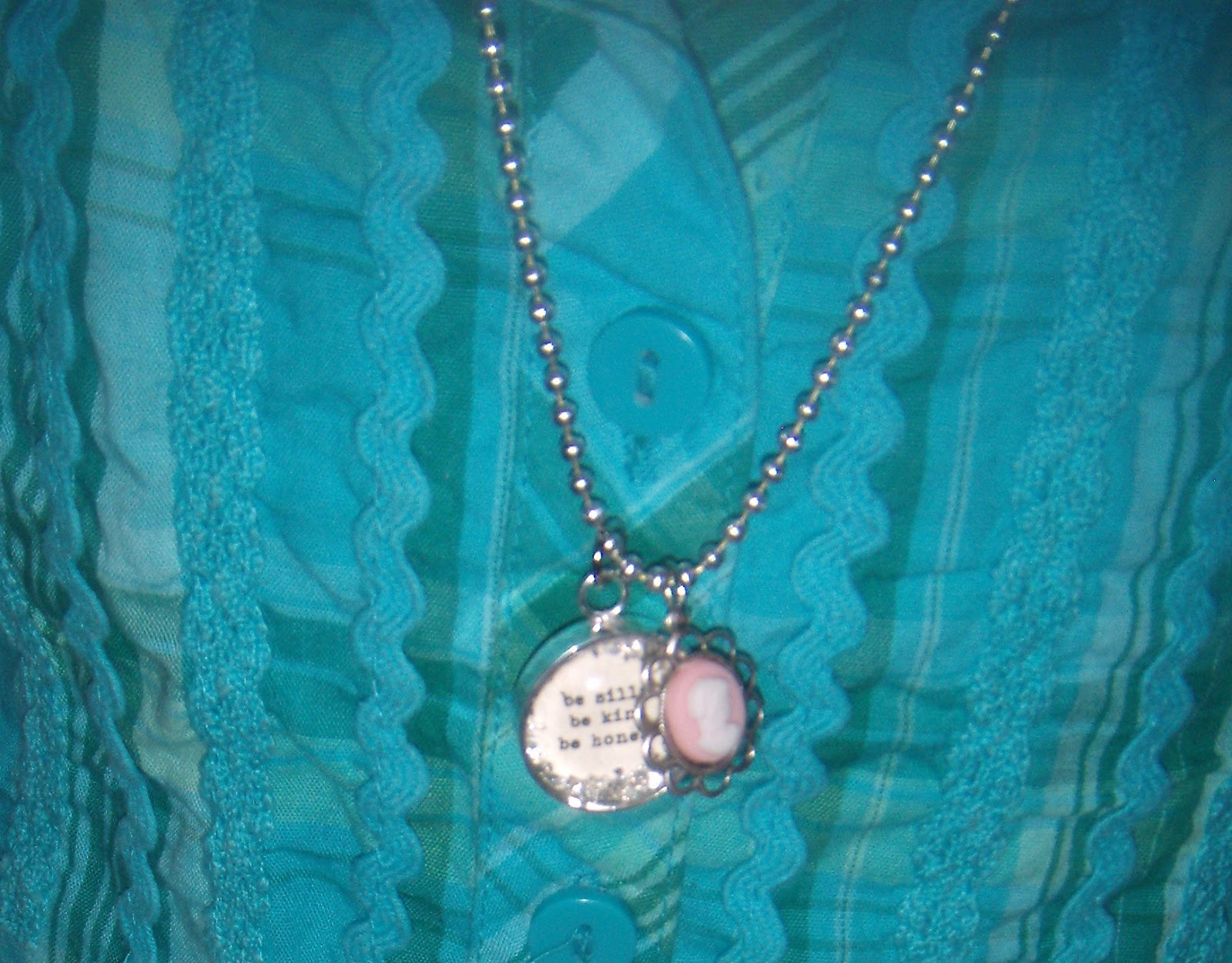 Mommie of 2: Beth Quinn Designs Review and Giveaway 6/17 CLOSED