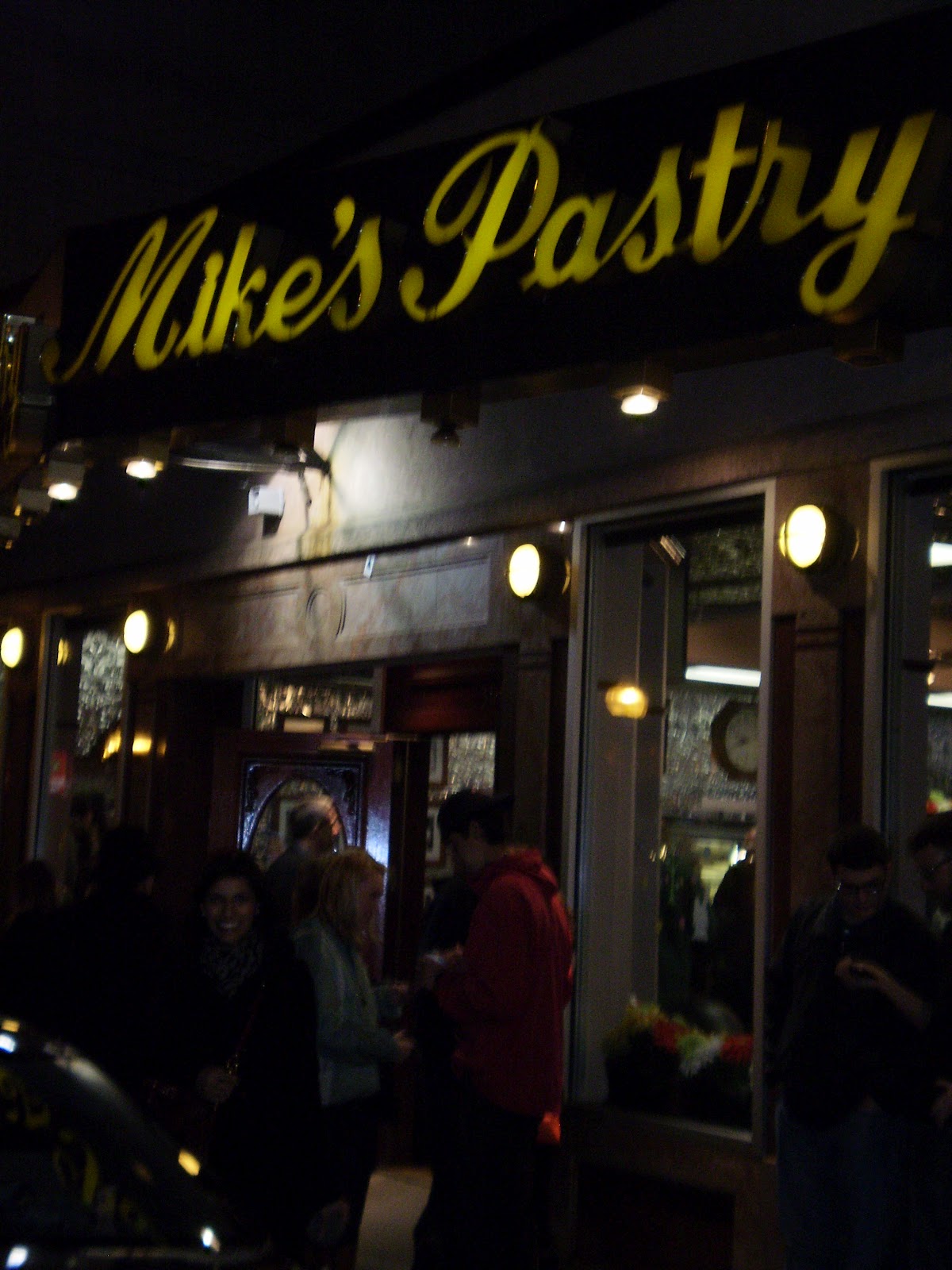 THE FINE BALANCE: Mike's Pastry