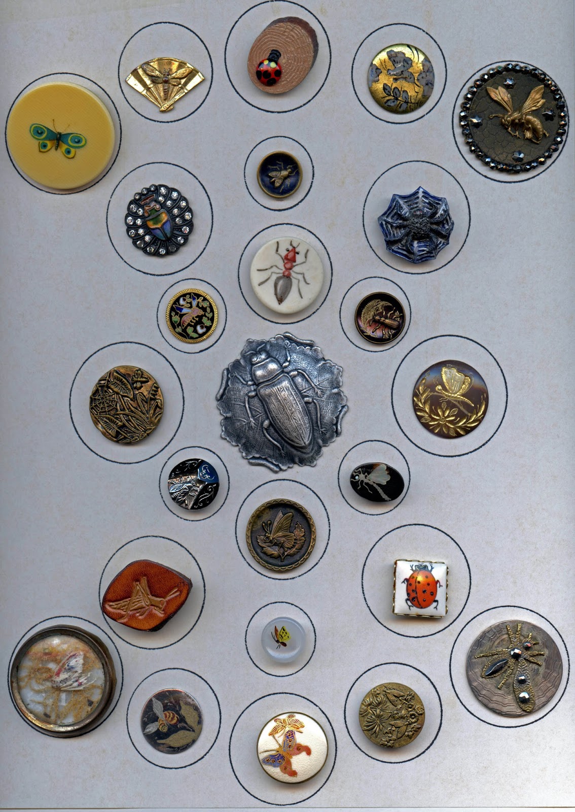 Pegs Button Blog: Insect buttons