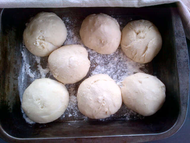 My Pretty Ideas and Things: Super Easy Braai Bread - Roosterkoek