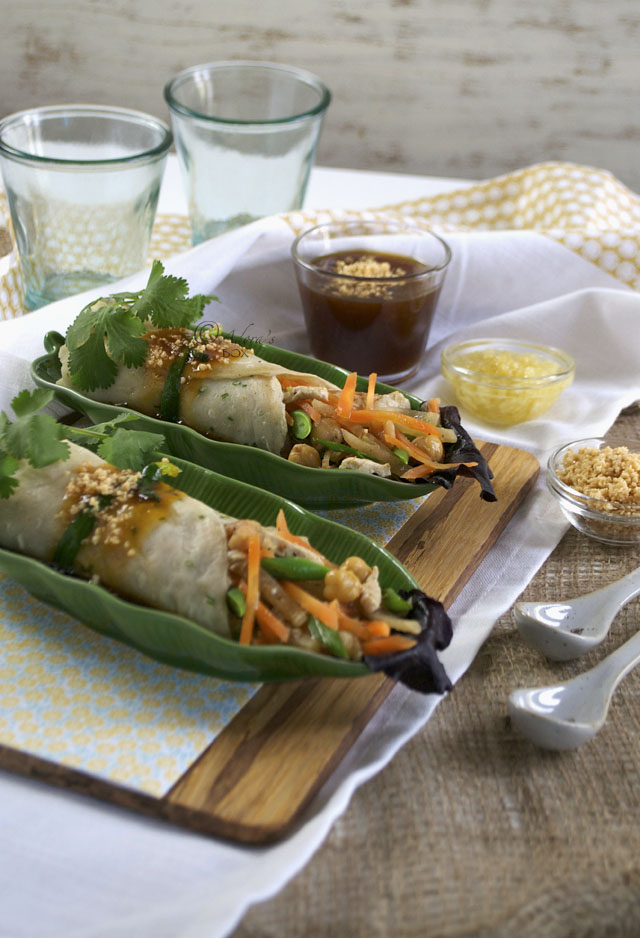 Adora's Box: LUMPIANG SARIWA (FRESH SPRING ROLLS)