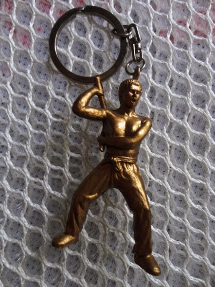 A FLY AND A FLEA: 314. How To Enter the Dragon: BRUCE LEE KEY CHAIN
