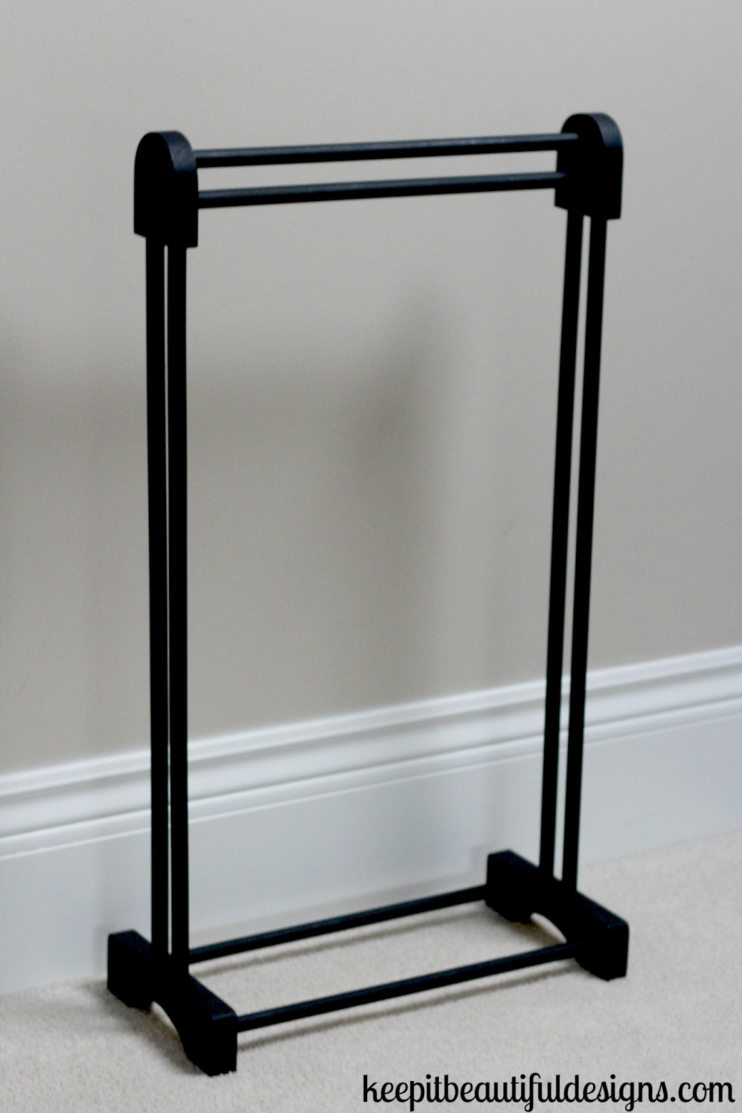 Keep it Beautiful Designs: Who Needs A Blanket Rack?