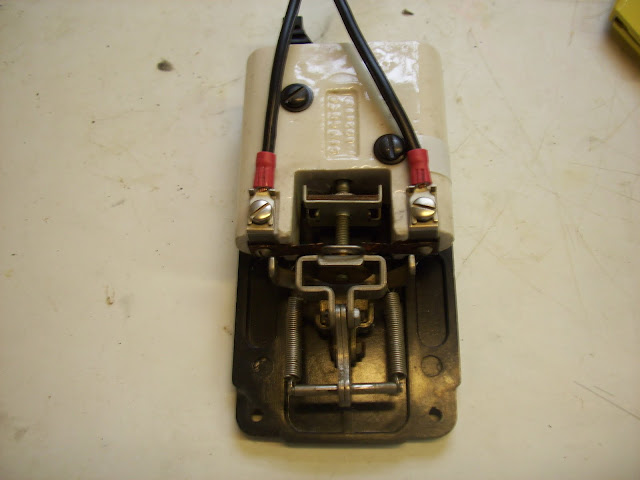 My Sewing Machine Obsession: Singer 15-91 stitches!!!