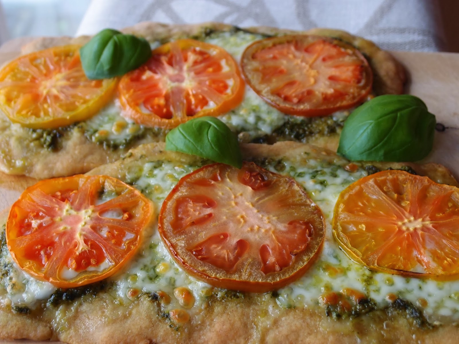 The VegHog: Heirloom tomato and pesto barley flat breads