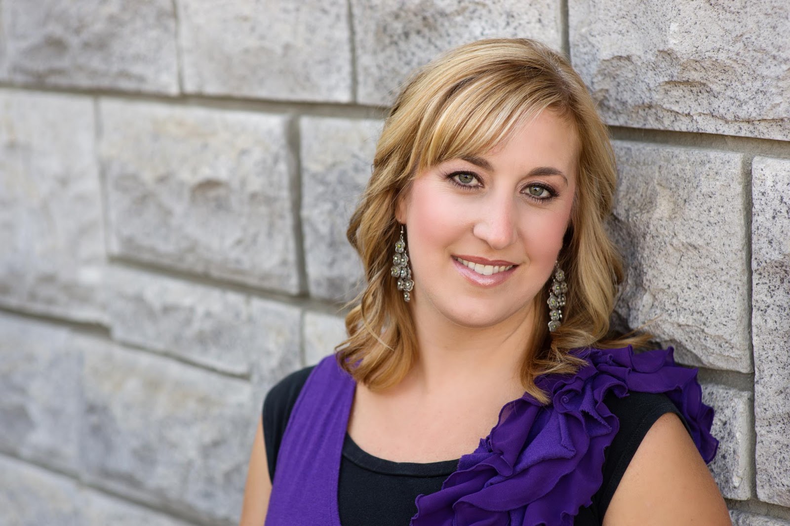 Book Butterfly in Dreamland: ~Cover Reveal: Star Struck by Amber Garza~