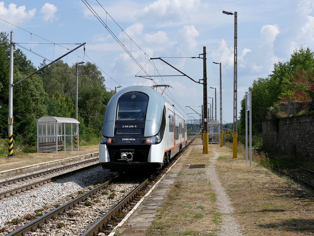 Świętokrzyski EN96-003 jako pociąg REGIO 42303 do Kielc. Rykoszyn etap ...