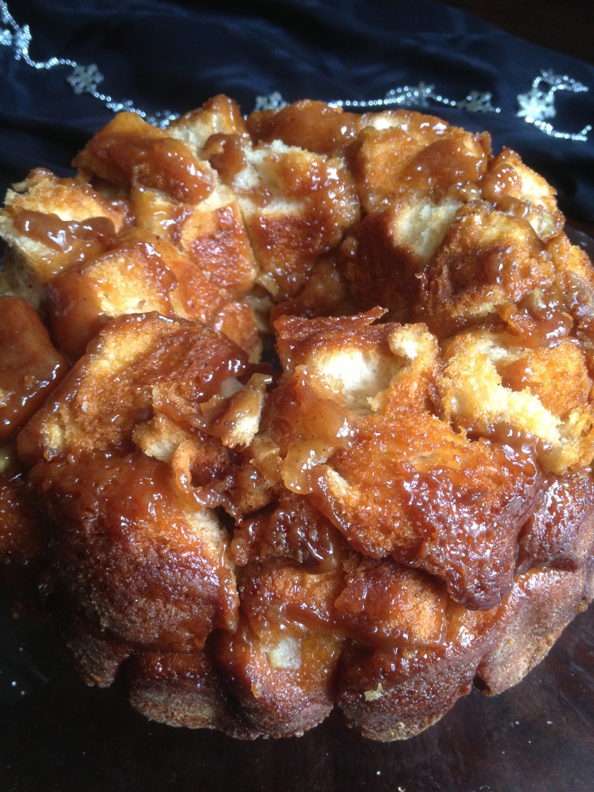 always gourmet: cinnamon apple sticky bread