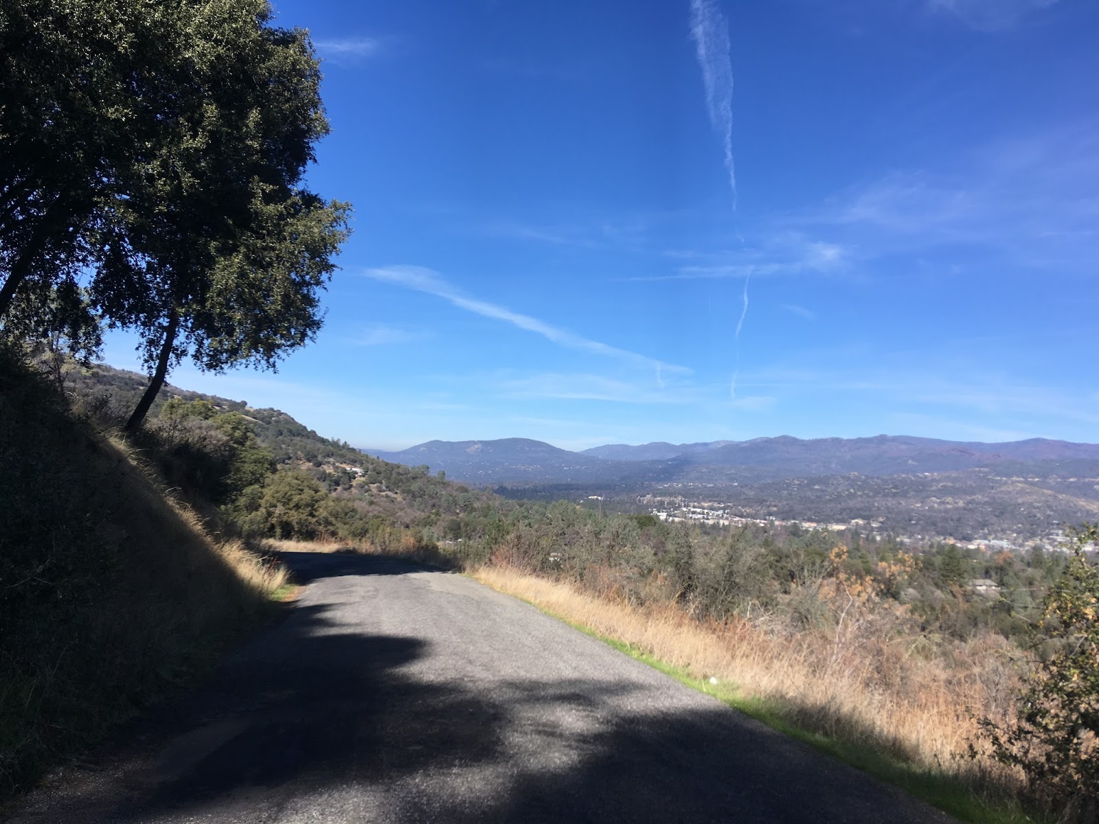 Old California State Route 41 on Road 425C, Road 425B, and Road 425A ...