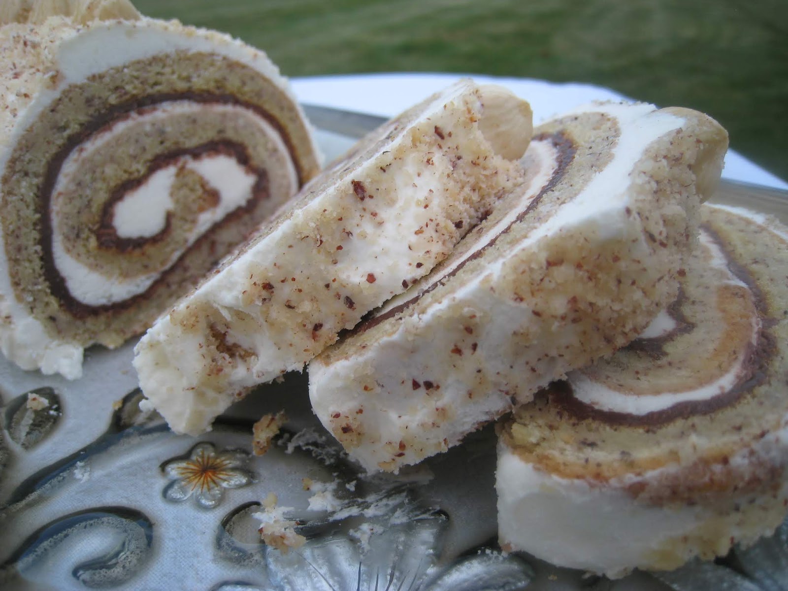 Mennonite Girls Can Cook: Hazelnut Roll
