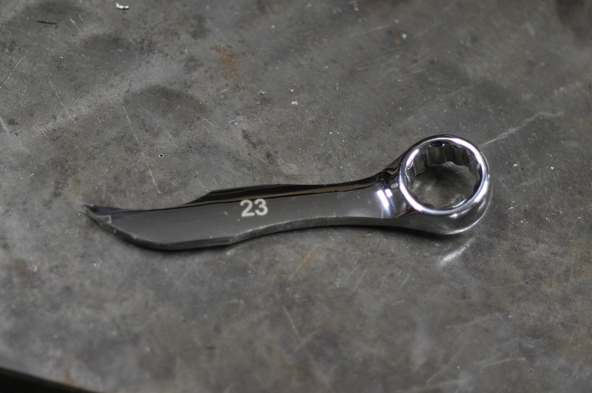 STANDARD CUSTOM PAINT: slash